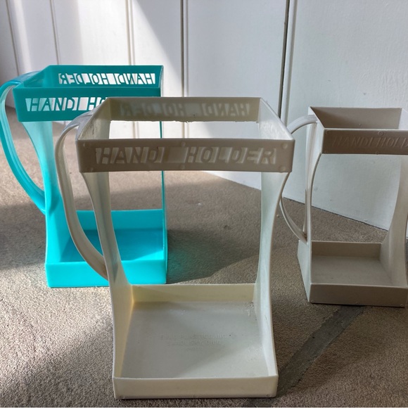 Handi-Holder | Kitchen | 3 Handiholders For Half Gallon Quart Cartons ...